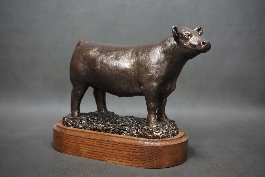 Simmental bull , bull Figurine, livestock awards