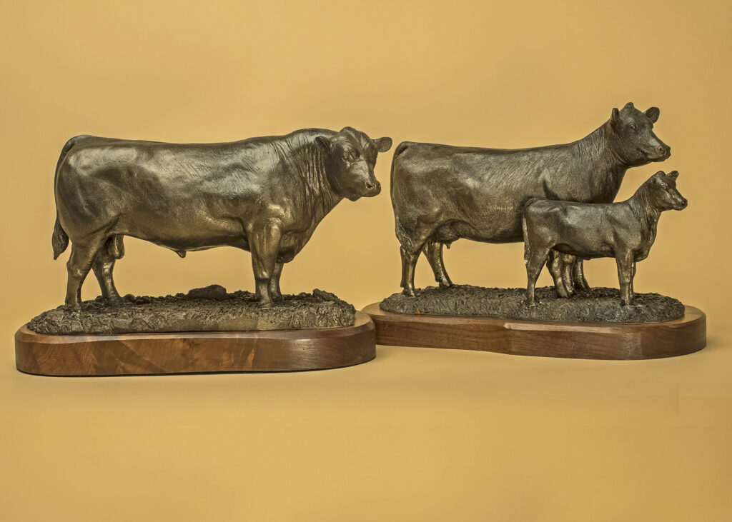 Simmental bull , bull Figurine, livestock awards