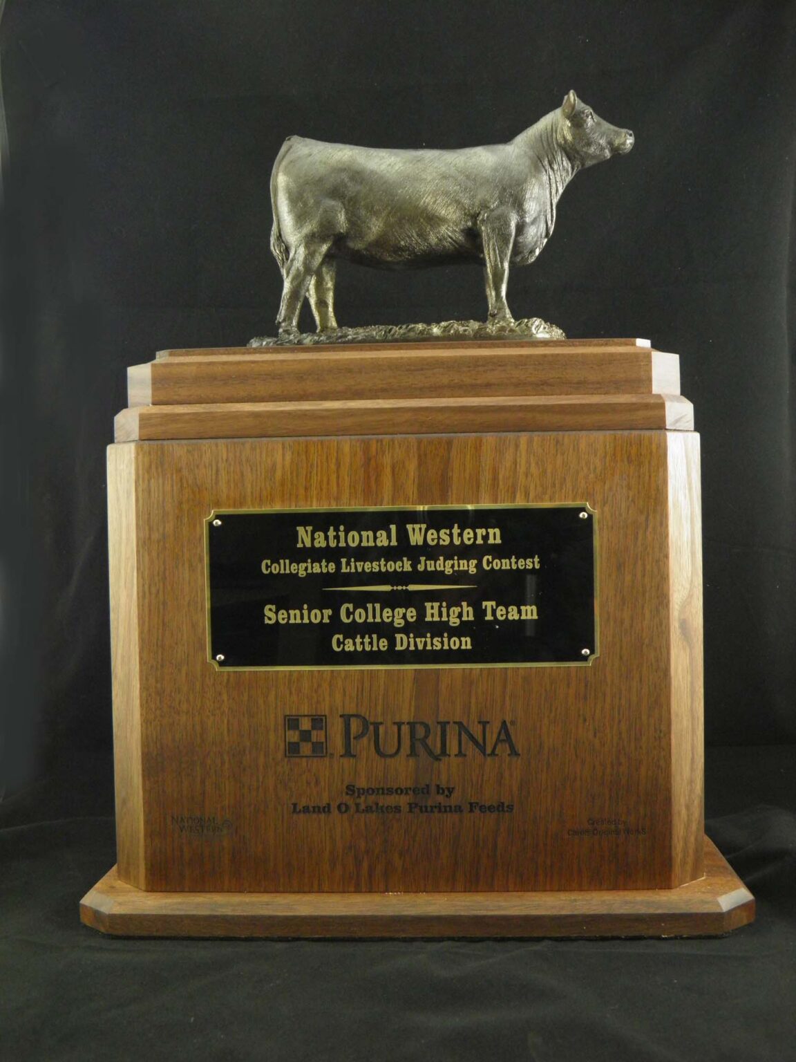 Livestock Trophy & Awards - Carols Original WorkS